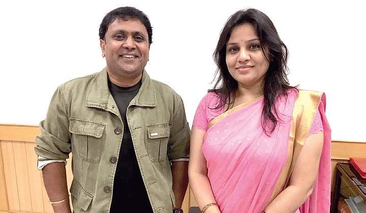 AMR Ramesh meets whistleblower Roopa