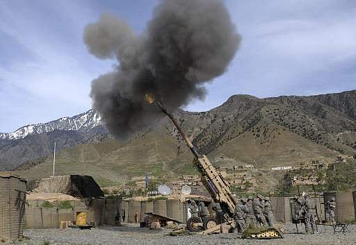 Barrel of US-manufactured Howitzer gun explodes during Indian army's ...