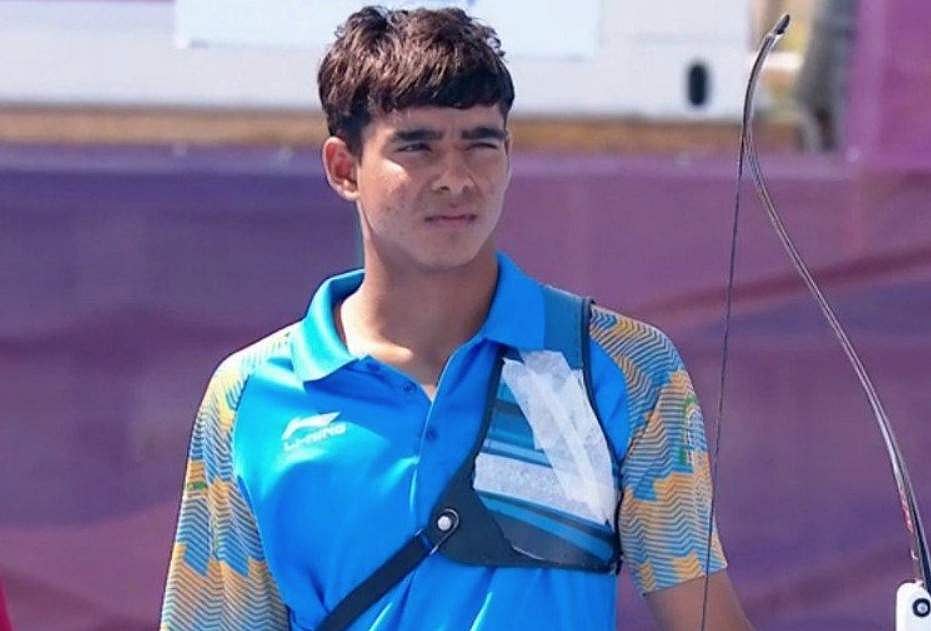 Farmer's son Akash Malik claims India's maiden archery silver at Youth ...