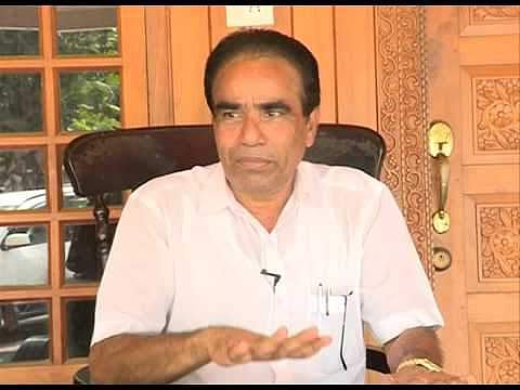 Thousands pay last respects to P B Abdul Razak