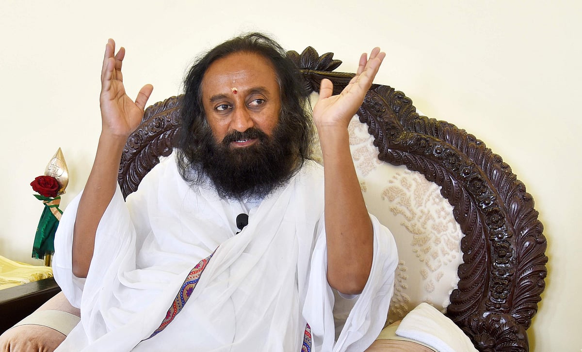 Sri Sri Ravi Shankar visits Grand Mosque in Abu Dhabi, hails its 'good ...