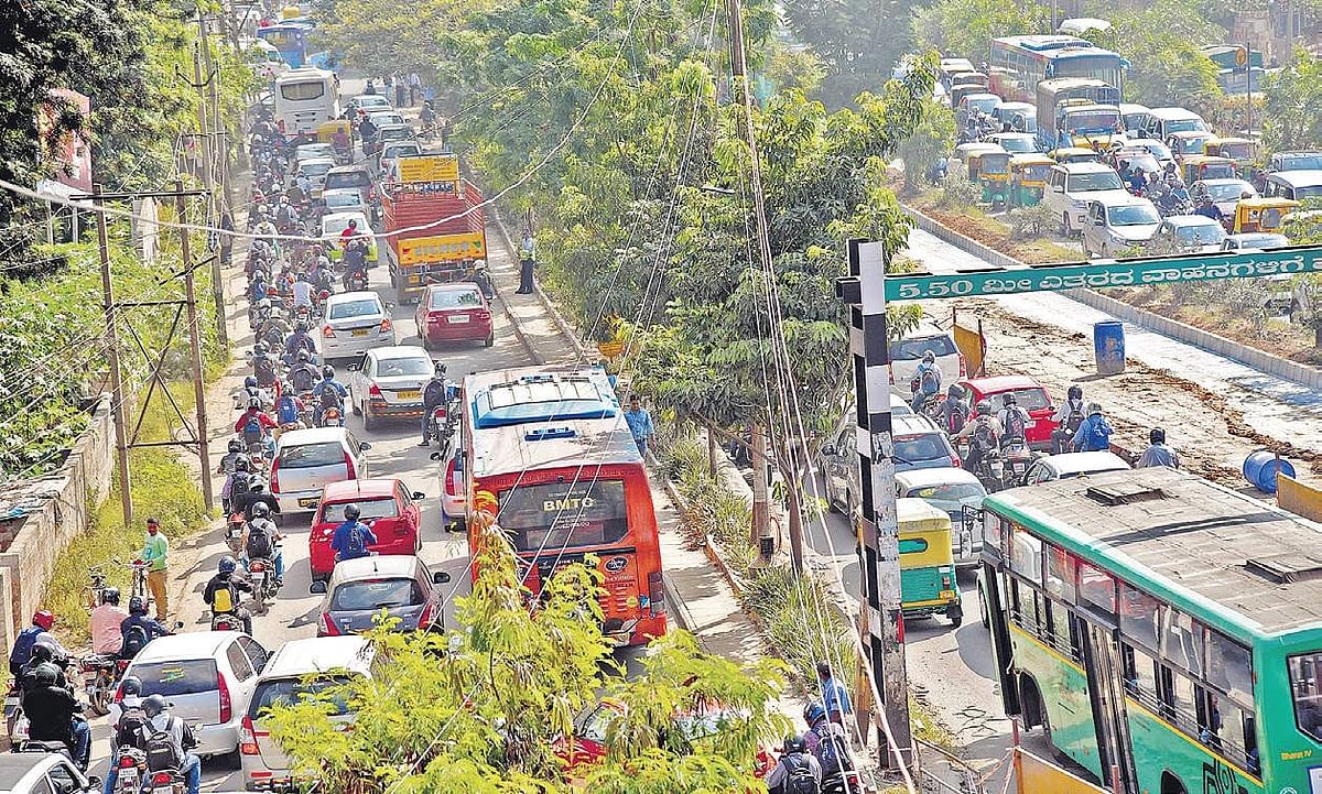 White-topping work adds to techies’ traffic woes
