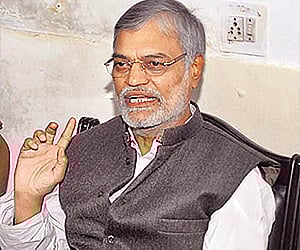 Election Commission serves notice to Congress leader C P Joshi over ...