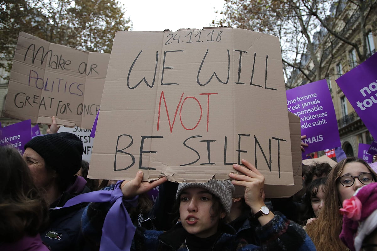 MeToo: Thousands protest across Europe against sexist violence