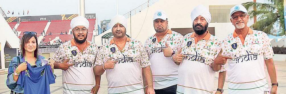 One Team One Dream: Cheering India