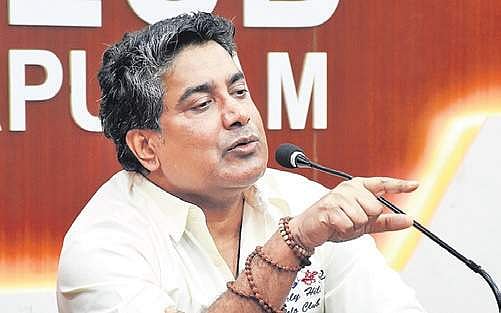 Attacks on ‘Odiyan’ show animosity towards Manju Warrier: Shrikumar Menon