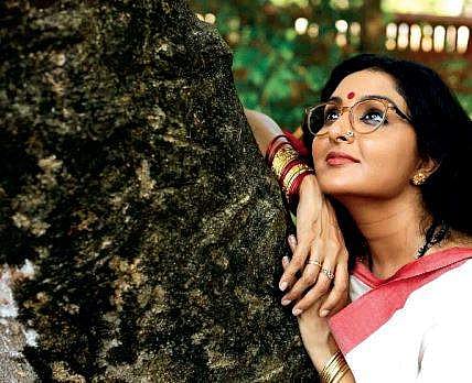 'Aami' movie review: A well-crafted but safe attempt
