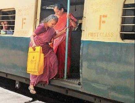 Wide gap between footboard, platform troubling passengers