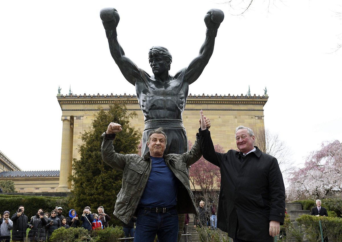 Sylvester Stallone surprises fans with visit to iconic 'Rocky' statue