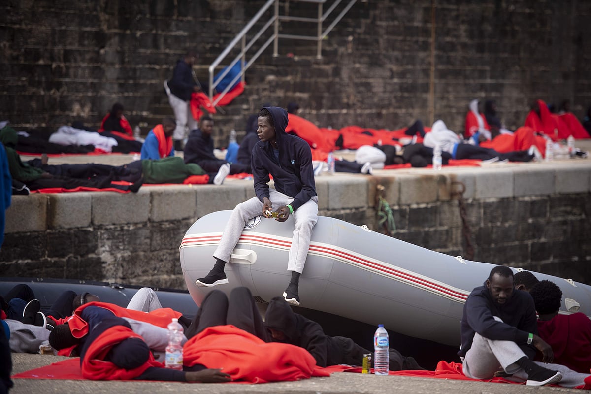 Spain denies 'mass' migration, says Europe needs 'new blood'