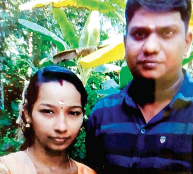 Couple suicide case: Sunil was charged with stealing 400 grams of Gold