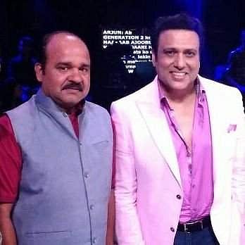 Dancing Uncle is back as he grooves to Hrithik's hit number