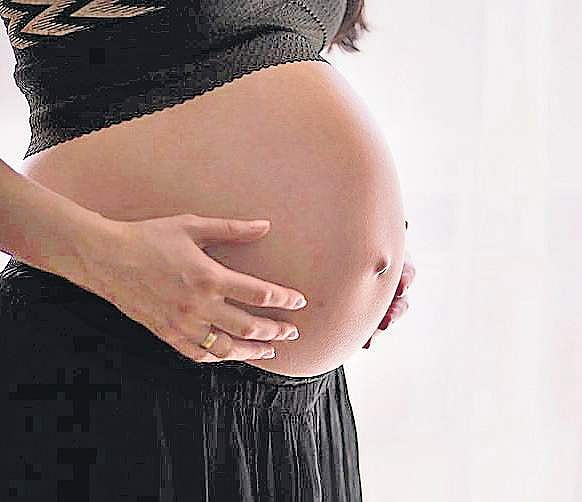 Pregnant women with chicken pox have higher risk of complications