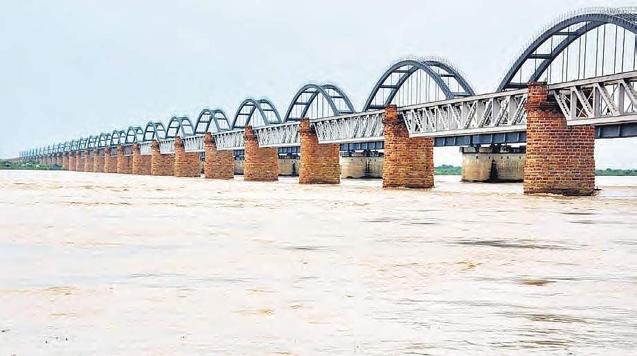 Old Kollidam steel bridge lying unused since 2016, says Tamil Nadu ...