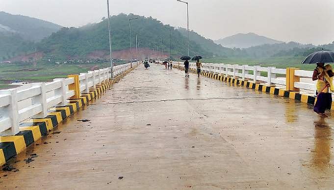 Govt justifies revised cost of Gurupriya bridge
