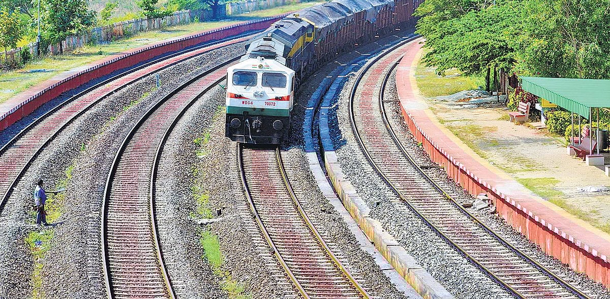 Amid tensions, Thar Express from India departs to Pakistan on right time