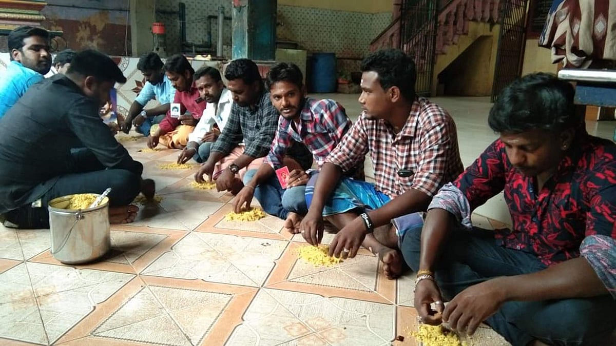 Vijay fans eat 'mann soru' for smooth release of Bigil in Tamil Nadu