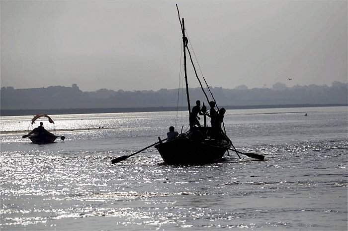 Mahananda boat capsize death toll rises to nine, rescue operation ...