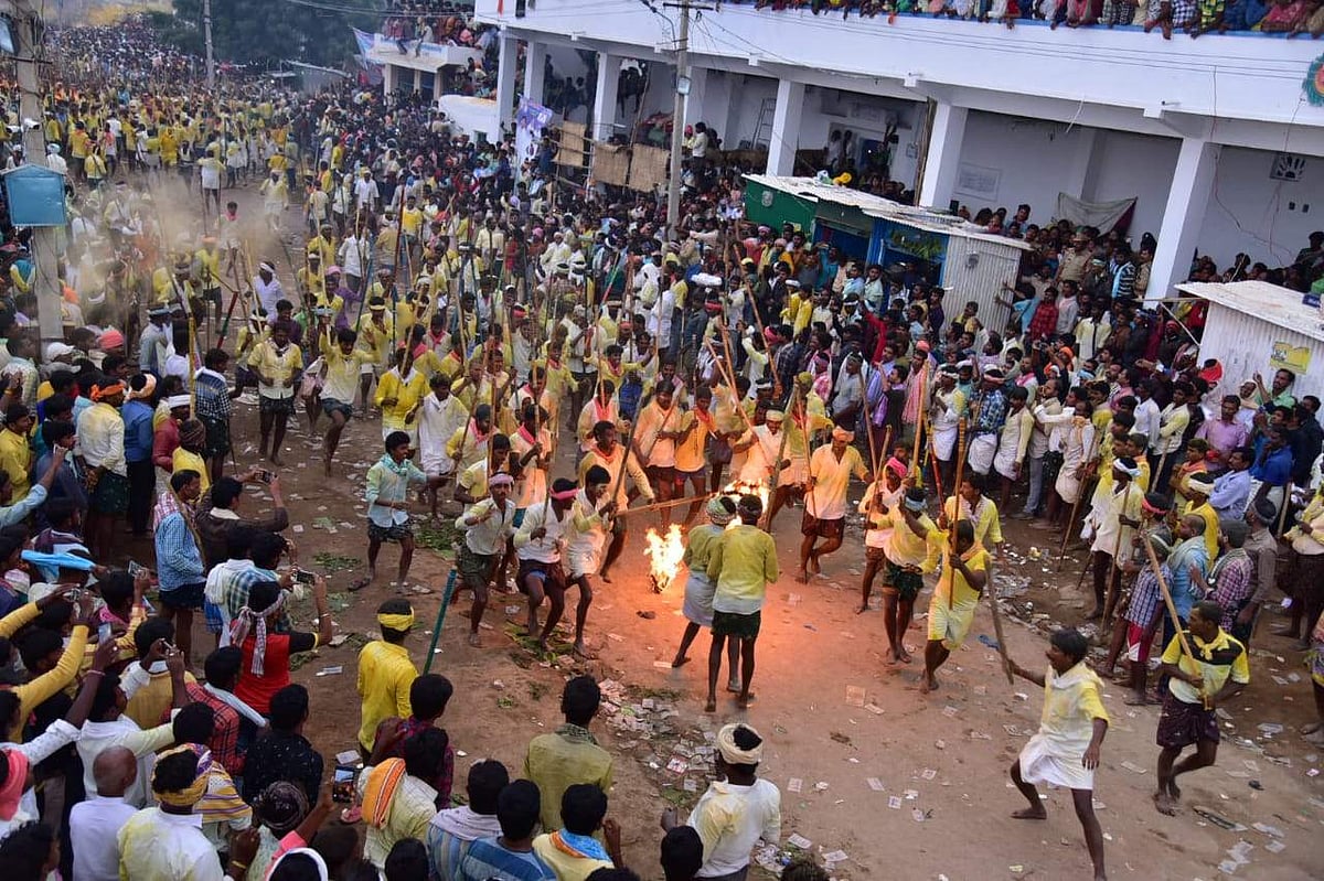 100 devotees injured in 'stick-fighting' as part of annual 'Banni ...