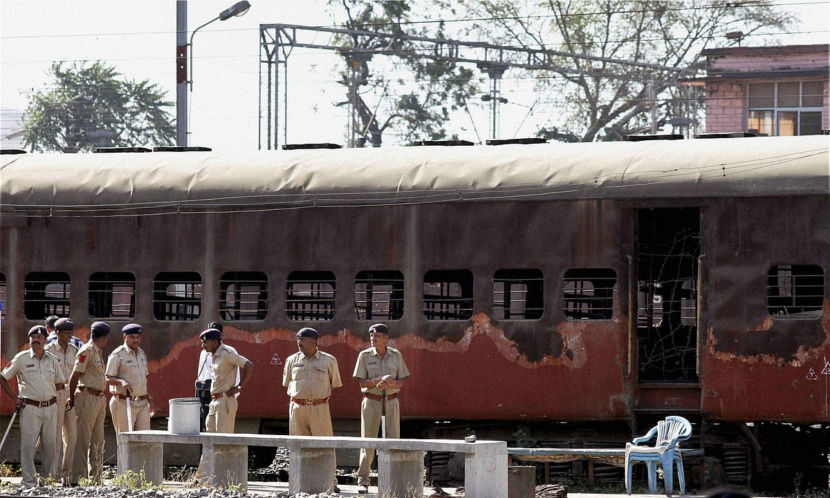 2002 Sabarmati train fire part of Congress 'conspiracy': Gujarat ...