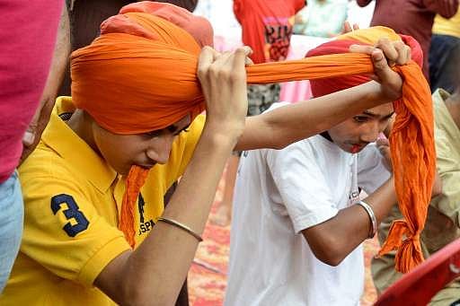 First Turban Bank established in Delhi, turbans at Rs. 50 now