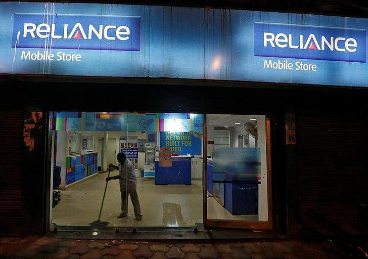 Reliance Communications shares rally 6 per cent to hit upper circuit on ...