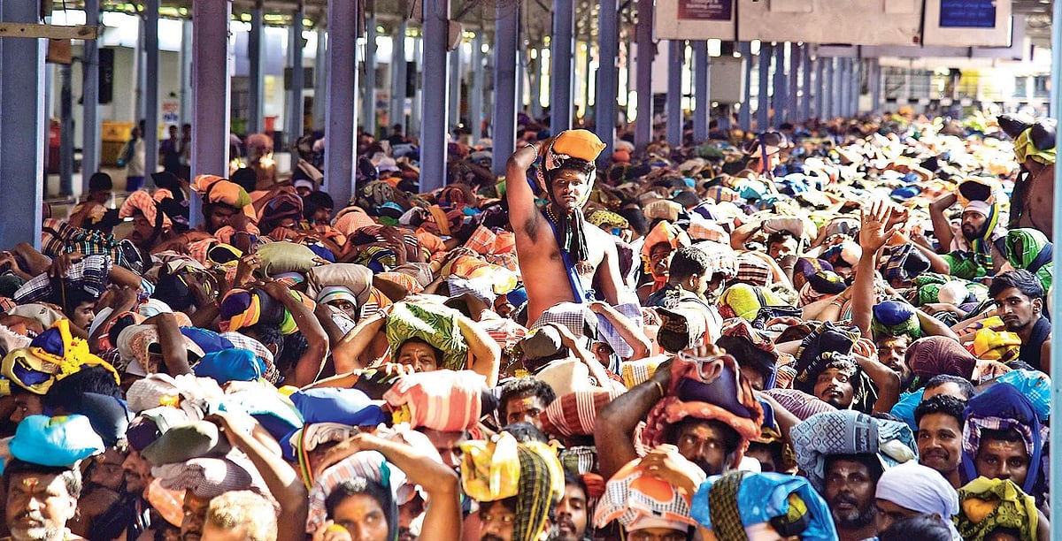 Pilgrims queue up for 12 hours at Sabarimala