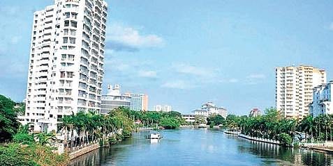 Maradu high-rises: Explosives for conducting implosion to arrive today