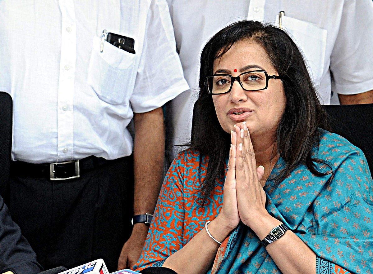 Every attack makes me stronger, says Sumalatha