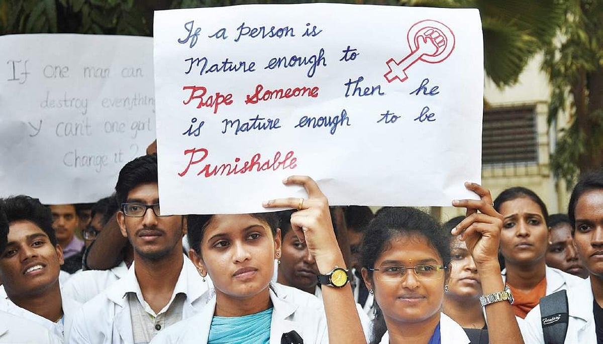 Pollachi Sex Assault Case Medicos Protest In Chennai