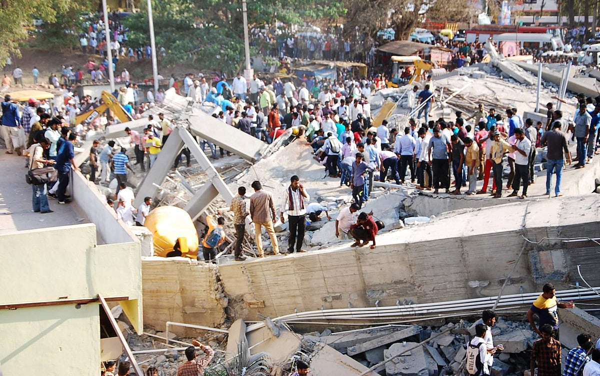 Karnataka building collapse: Fire department, BSF, locals jump into ...