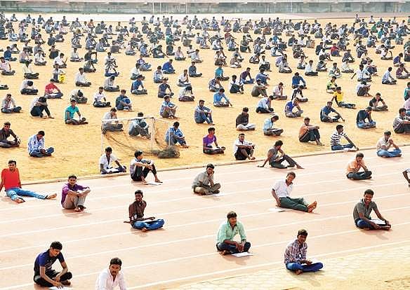 DAV group helps pupils march on