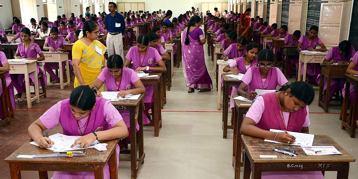 Tardy pace of online classes leaves class XII students worried