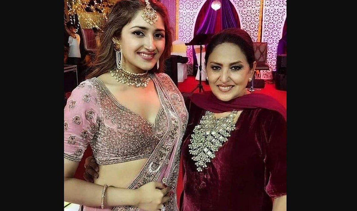 Sayyeshaa and Arya's sangeet: Anju Mahendroo, Sanjay Dutt, Saira Banu ...