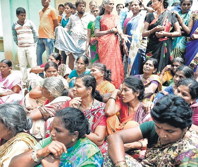 Tension at KGGH as mishap victims’ kin stage demo