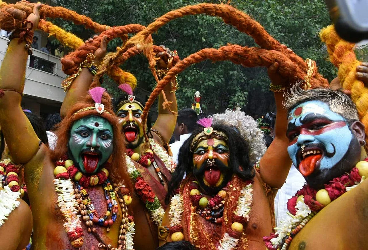 Telangana government sanctions Rs 15 crore for Bonalu festivities Telangana government sanctions Rs 15 crore for Bonalu festivities