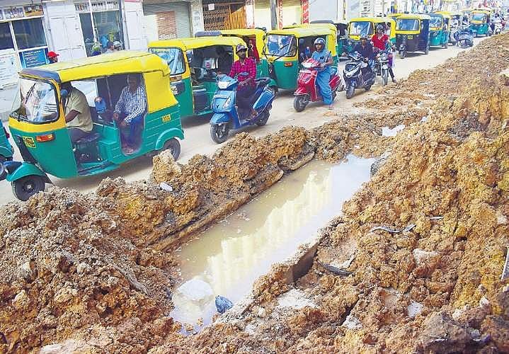 Works on Bengaluru's Tannery road lead to traffic snarls