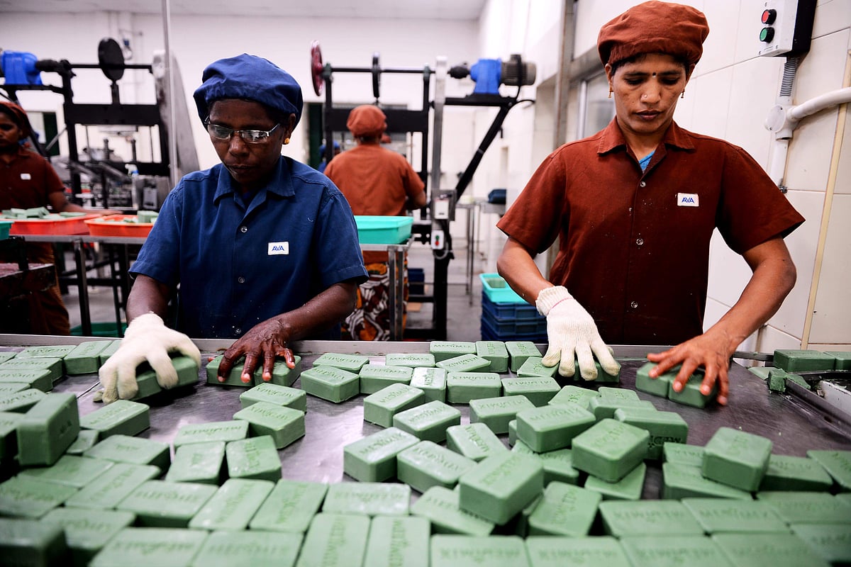 Medmix: 50 years of a handmade tale