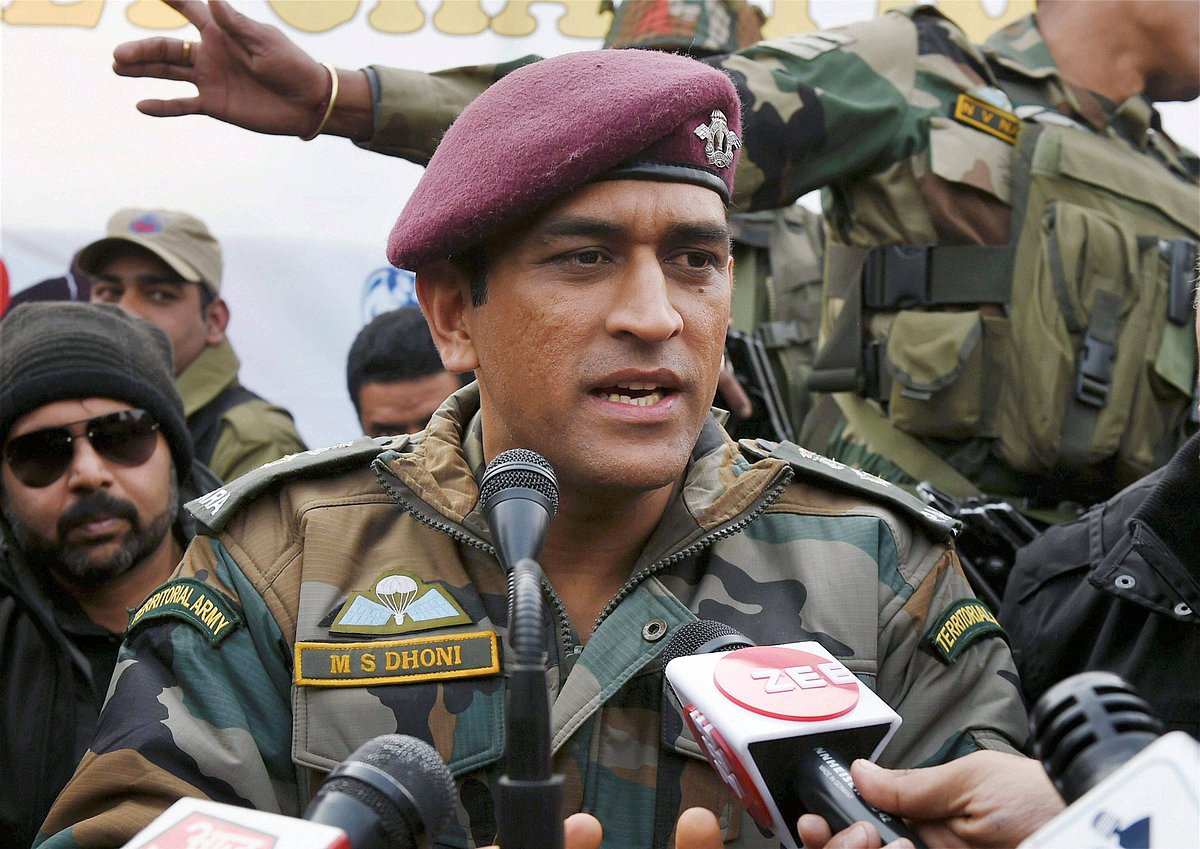 Lt Col MS Dhoni ends stint with Territorial Army after two weeks