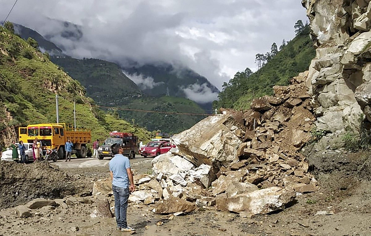 Himachal landslides: Kullu-Manali road reopens for light vehicles