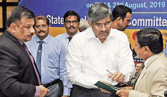 Andhra Pradesh chief secretary tells bankers to focus on rural areas