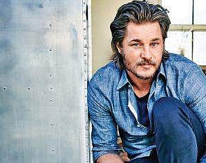 Travis Fimmel to star in sci-fi thriller 'Zone 414'