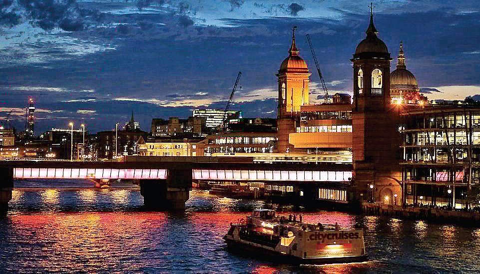 Illuminated River Project: When the Thames is Radiant