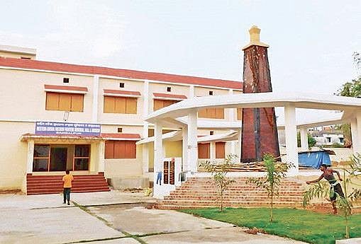 Freedom fighters museum abandoned