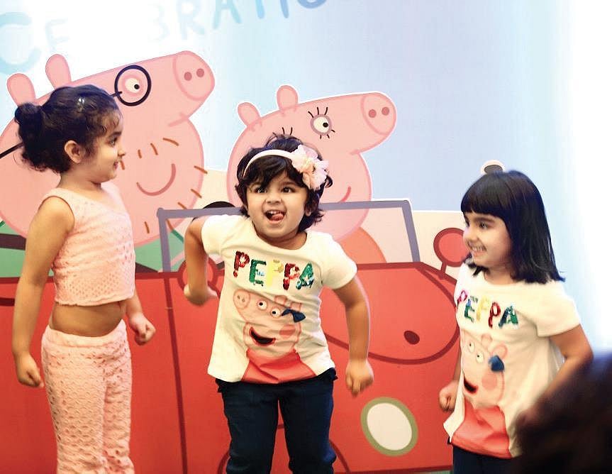 Peppa Pig comes to town