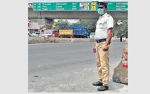 Traffic cops don new roles, come to the rescue of city roads