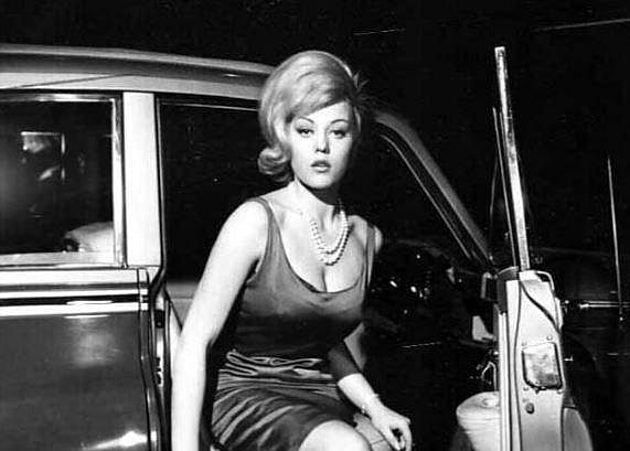 Margaret Nolan, 'Goldfinger' model, actor in 'A Hard Day's Night,' dies ...