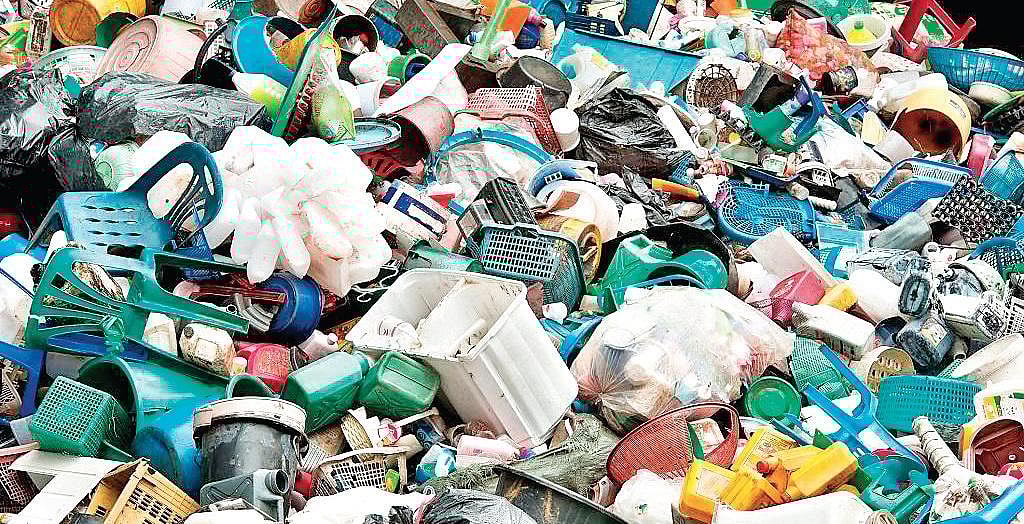 IIM-Indore ties-up with civic body to develop solid waste management ...