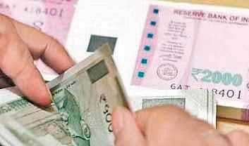 Half-burnt currency notes found in south Kolkata locality