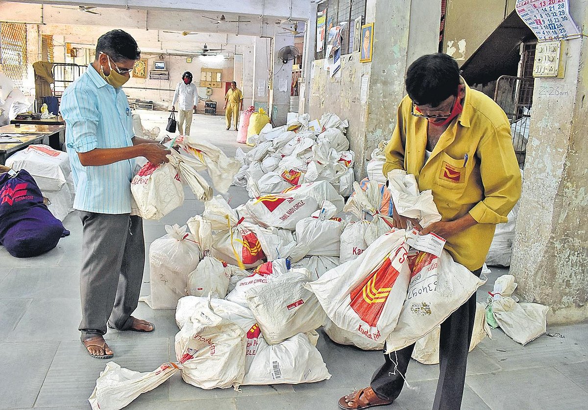 Thank you Dakiya! Tales of postmen doing their bit during pandemic ...